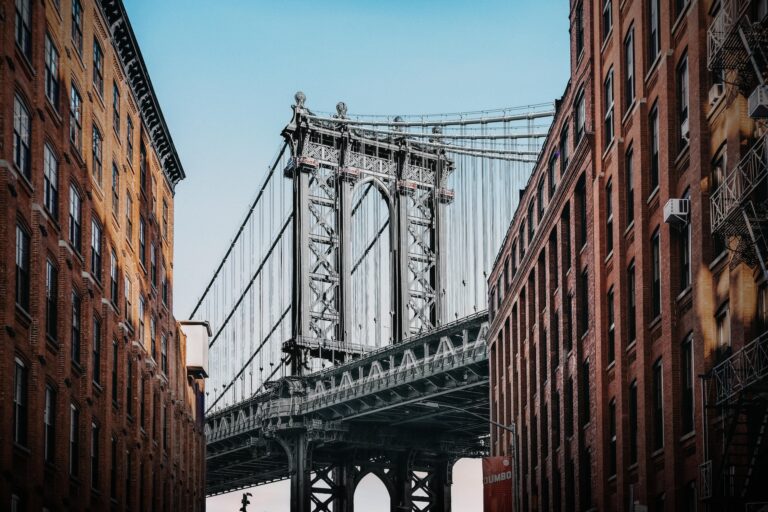 5 Fascinating Facts About The Brooklyn Bridge