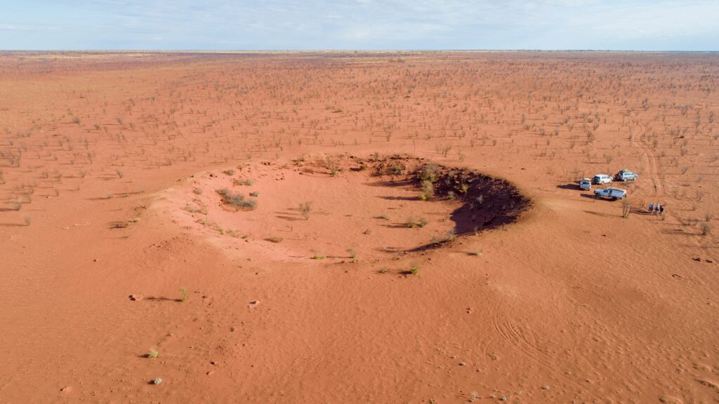 Astonishing Veevers Crater In Gibson Desert | Catchychronicles