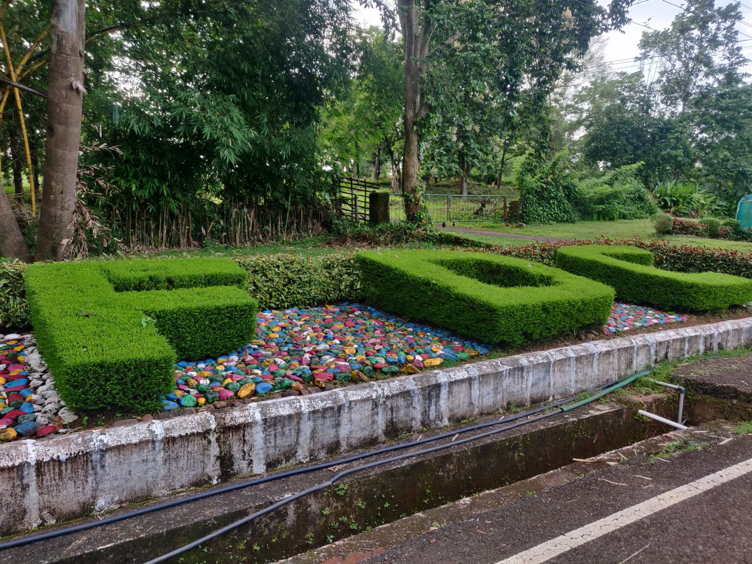 Undercover The Salaulim Dam And Its Beautiful Garden In Goa
